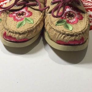 Sperry | Shoes | Sperry Topsider Woven With Embroidered Flowers | Poshmark